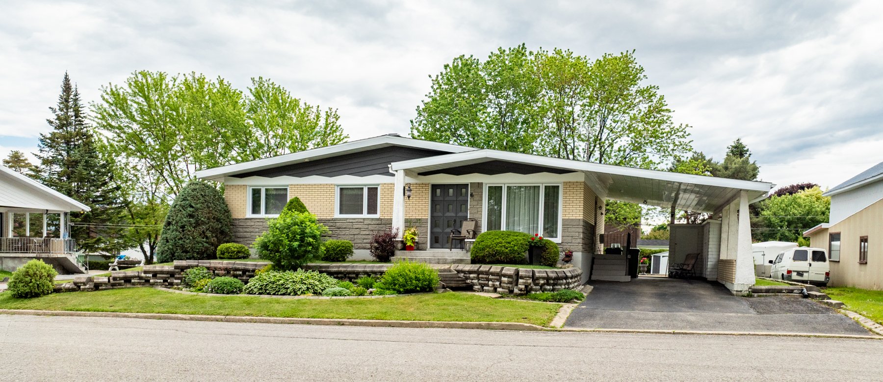6, Rue des Pervenches, Sainte-Anne-de-Beaupré, QC, G0A3C0 - Maison de ...