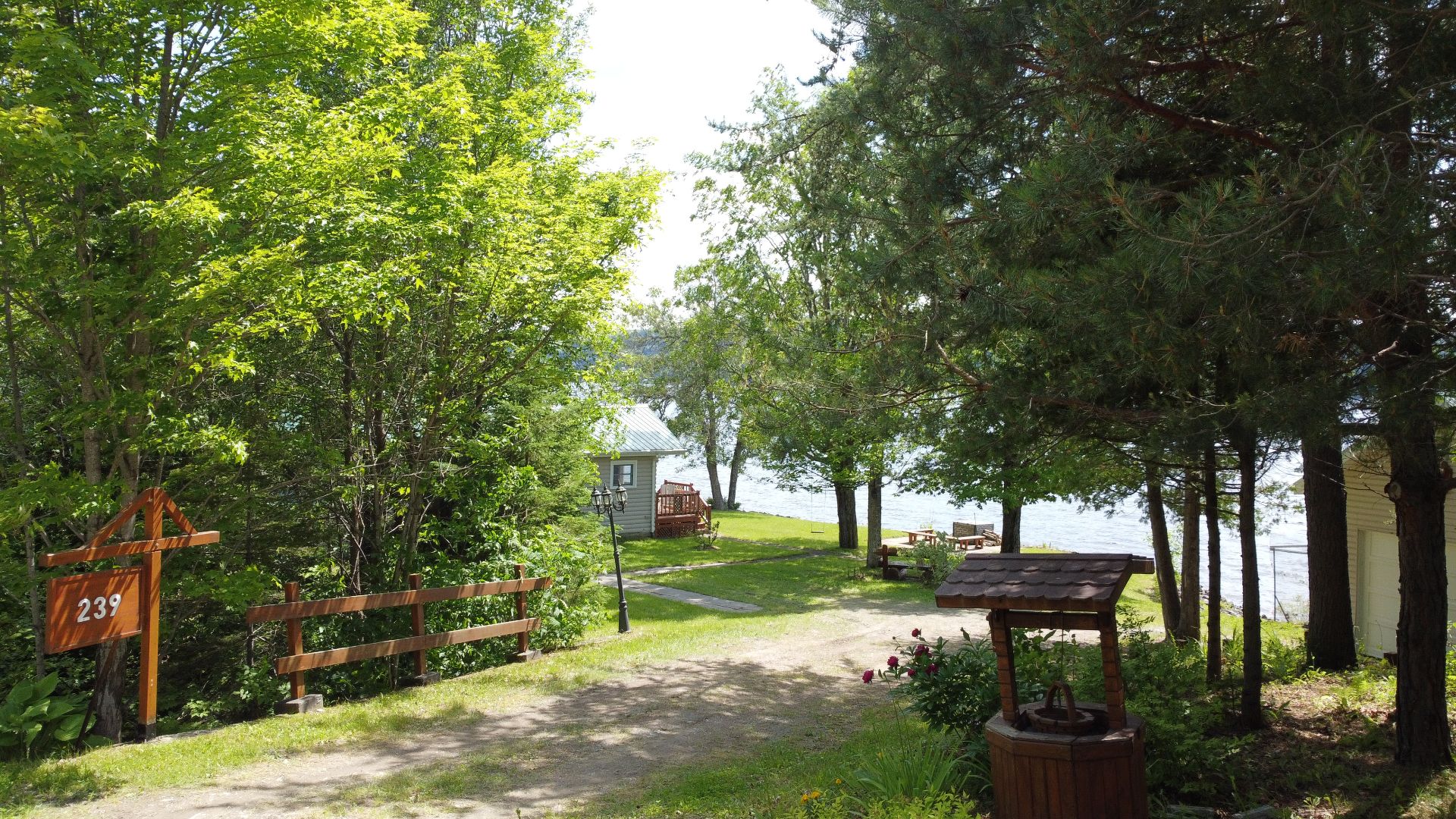 239, Ch. du Lac, Saint-Juste-du-Lac, QC, G0L3R0 - Maison de plain-pied ...